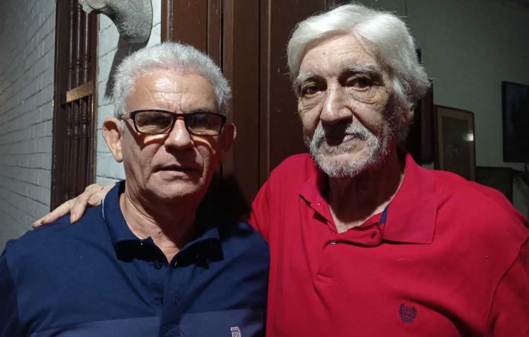Ni la lluvia impidió mi encuentro con Silva Pacheco - La Cháchara