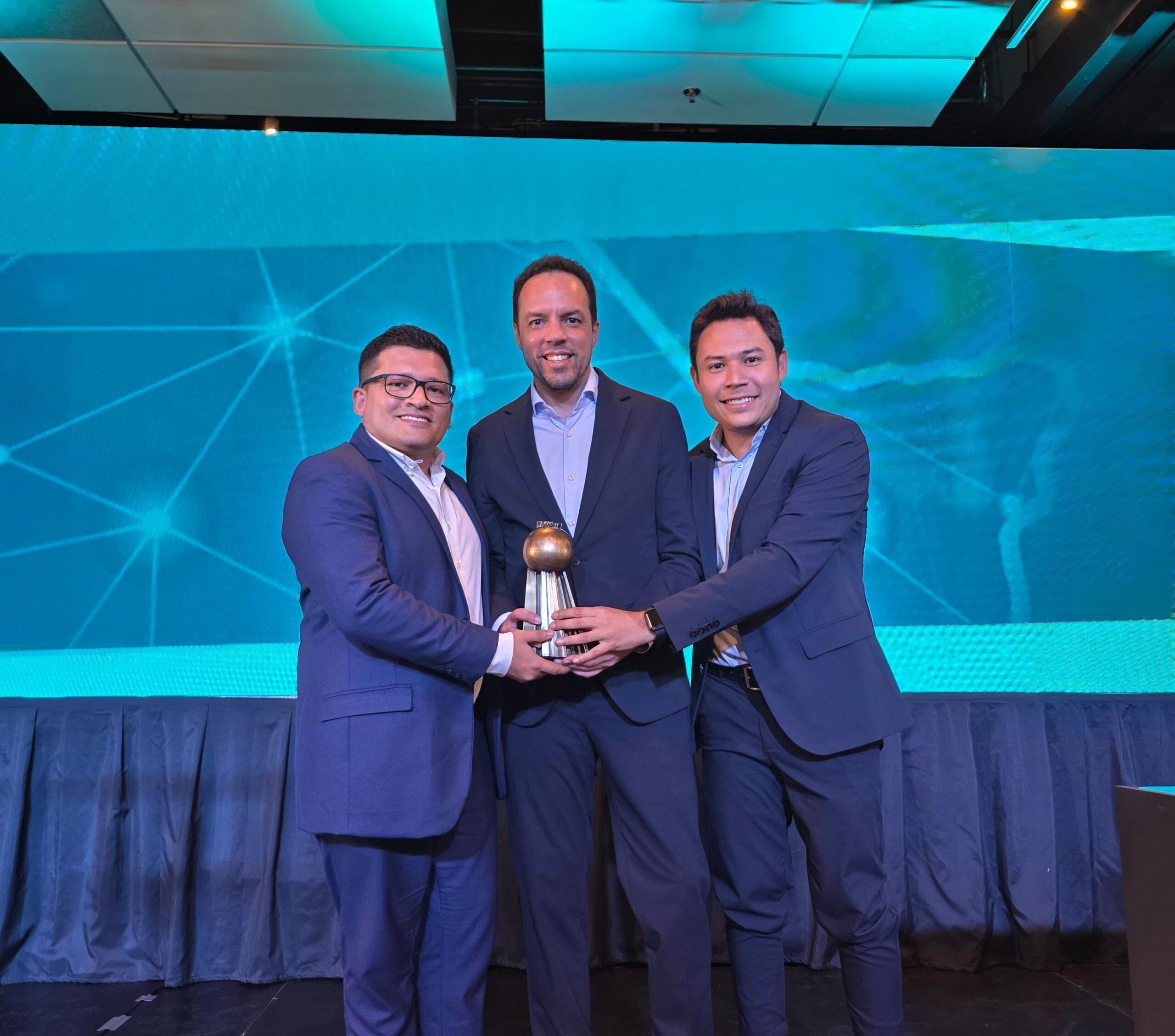 Gases del Caribe gana el Premio Portafolio 2025 en Transformación ...